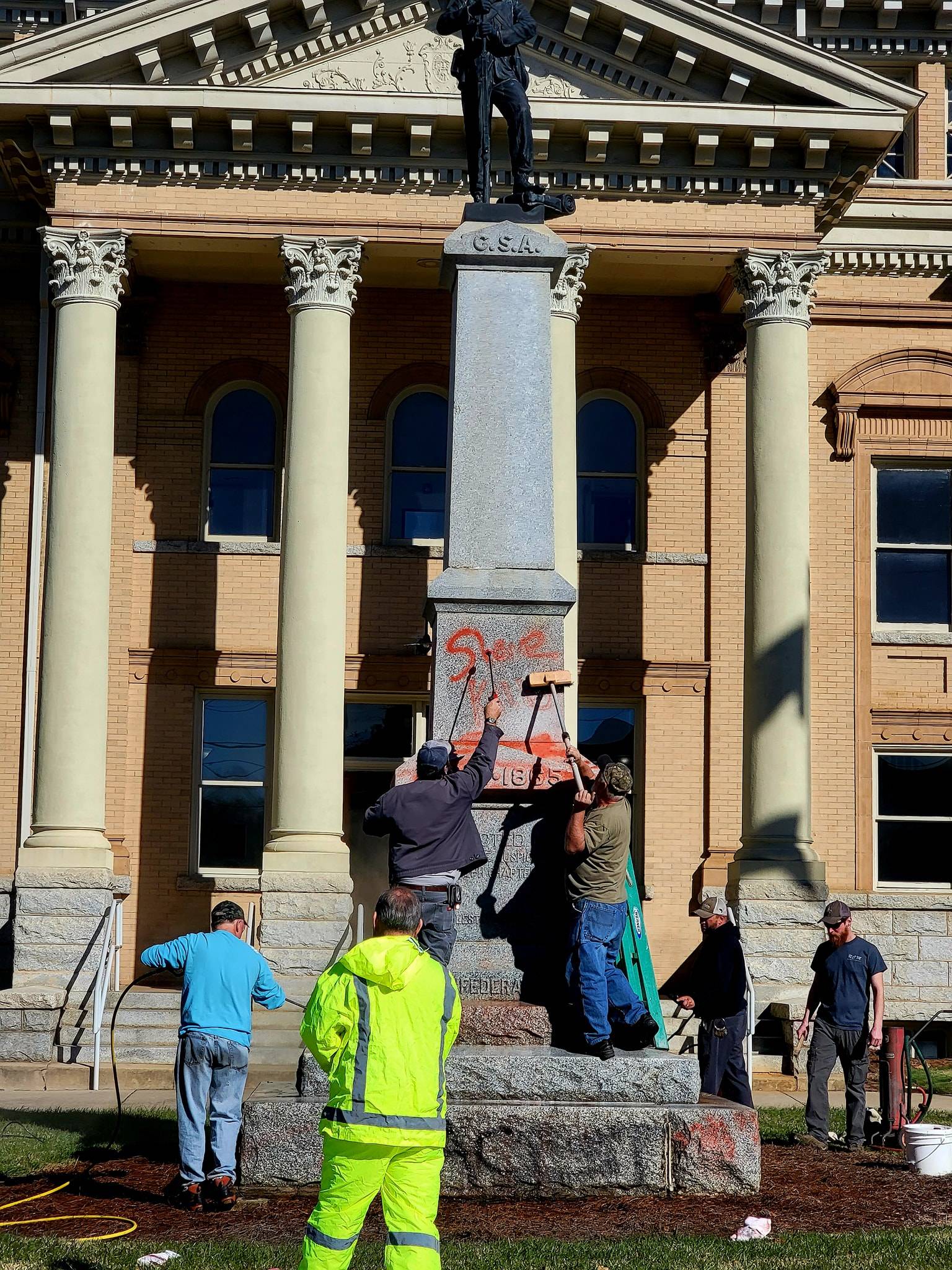 Fences Up Around Confederate Monument Following Vandalism [Updated]